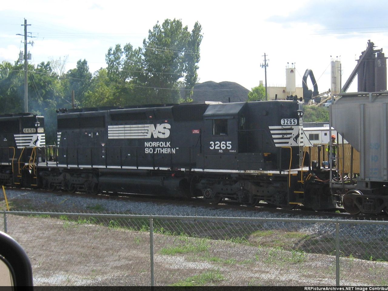 NS 3265 (SD40-2) HIGH HOOD